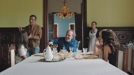 Watch Unauthorized Living | Netflix Official Site