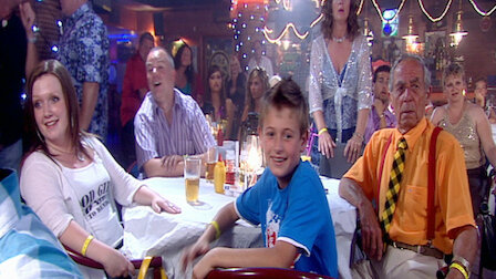 Watch Benidorm | Netflix