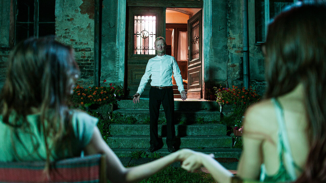 "Signs" | เว็บไซต์อย่างเป็นทางการของ Netflix